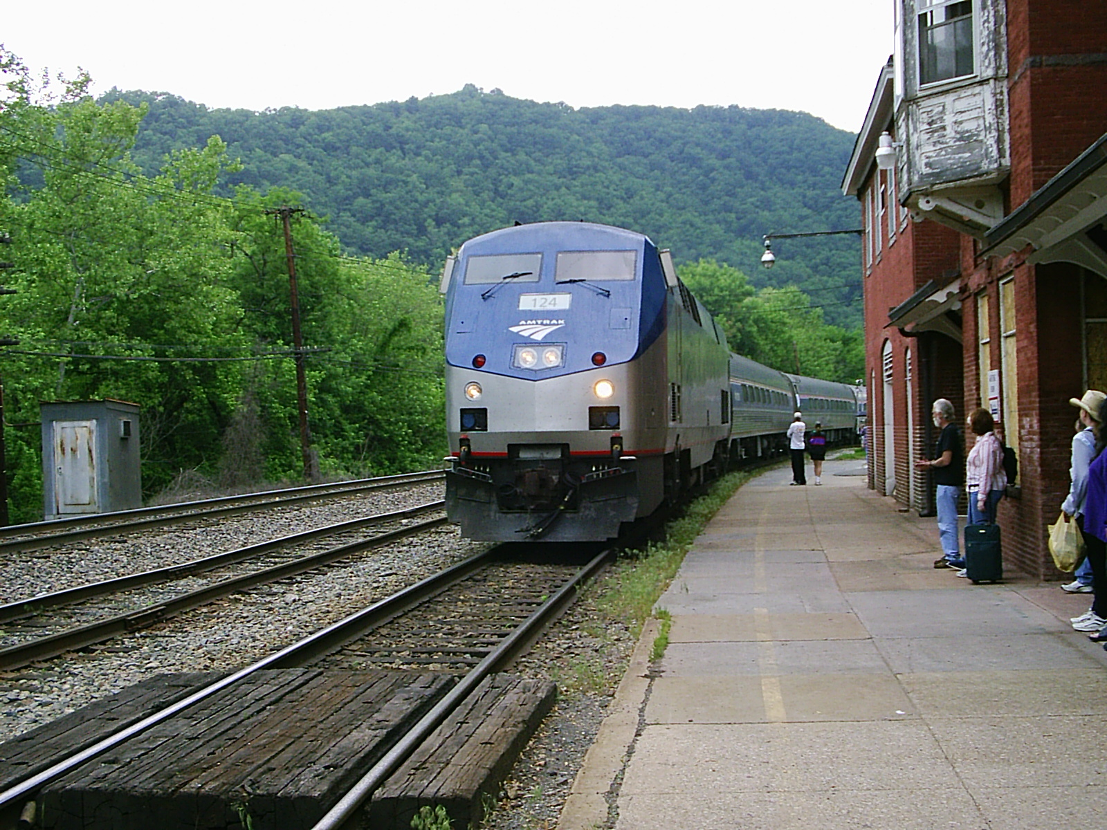 Cardinal Train: Rider Guide | US Train Travel Guide