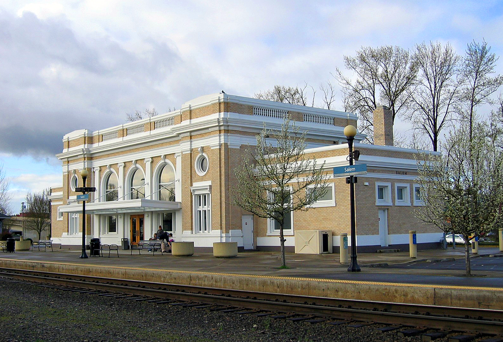 Amtrak Stations in Oregon | US Train Travel Guide