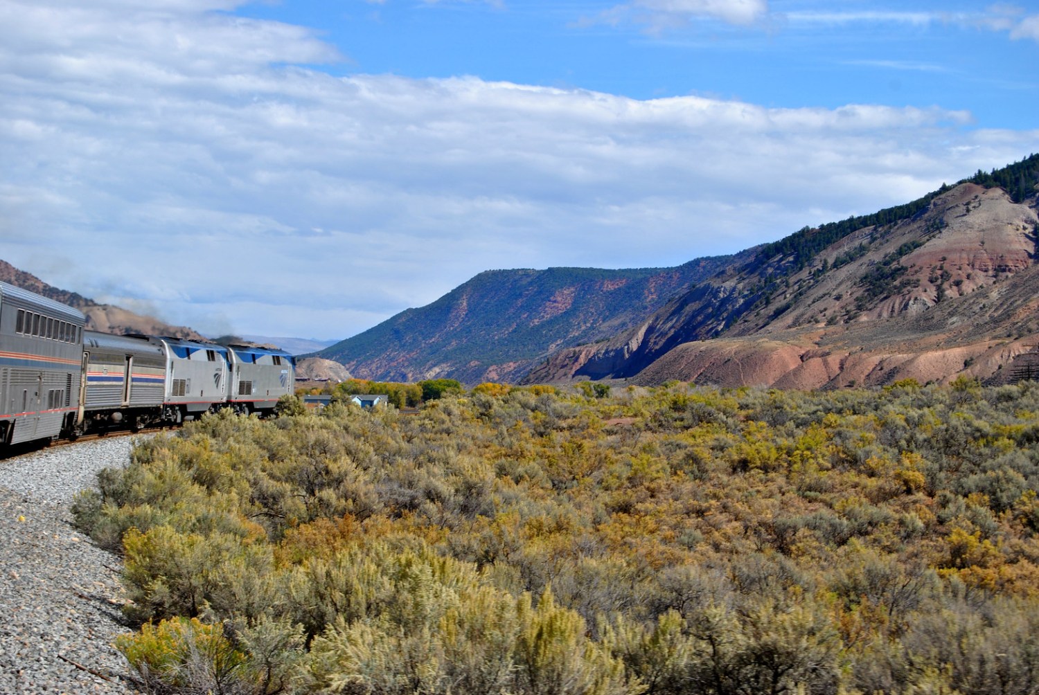California Zephyr Train: Rider Guide | US Train Travel Guide